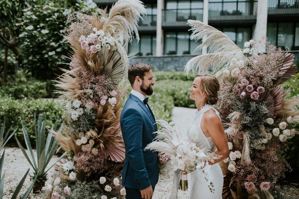 Gothic Wedding Gowns: Embrace Dark Elegance on Your Big Day – Gothtrends